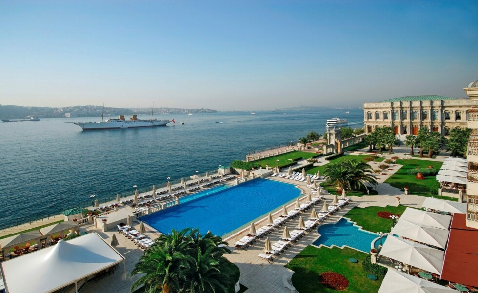 Istanbul swimming pools